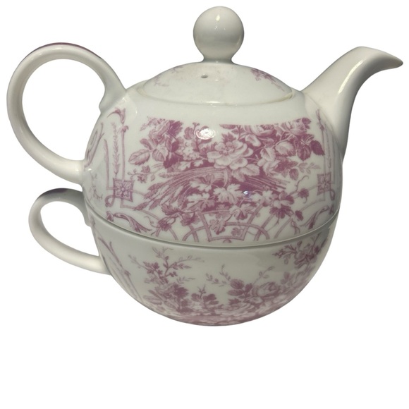 Laura Ashley | Dining | Lovely Laura Ashley Tea For One Teapot Cup ...